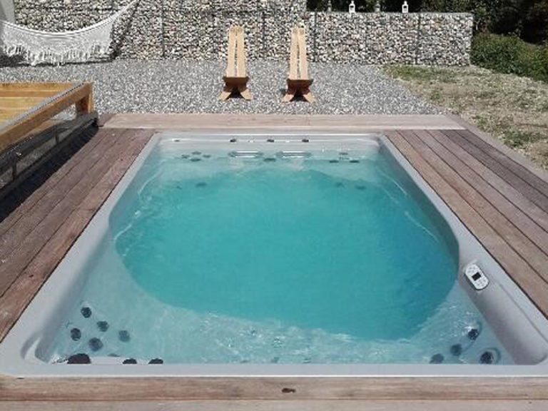 La mini piscine : petite par la taille, grande par l’équipement - BE ...